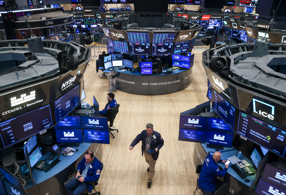 Options Traders Pile Into Tech Hedges After Software Rout - Articles ...